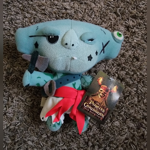 Disney | Toys | Nwt Pirates Of The Caribbean Disney Dead Mans Chest ...